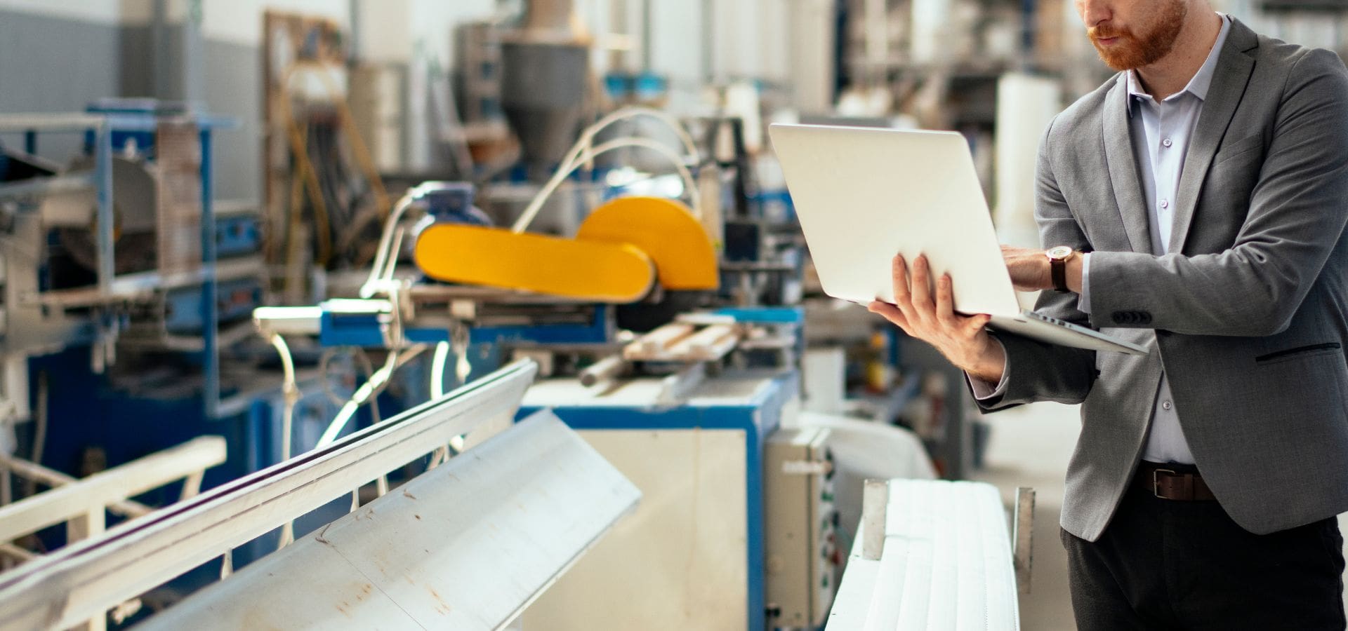 Manufacturing Accounting Solutions | Growth at LedgerLogix